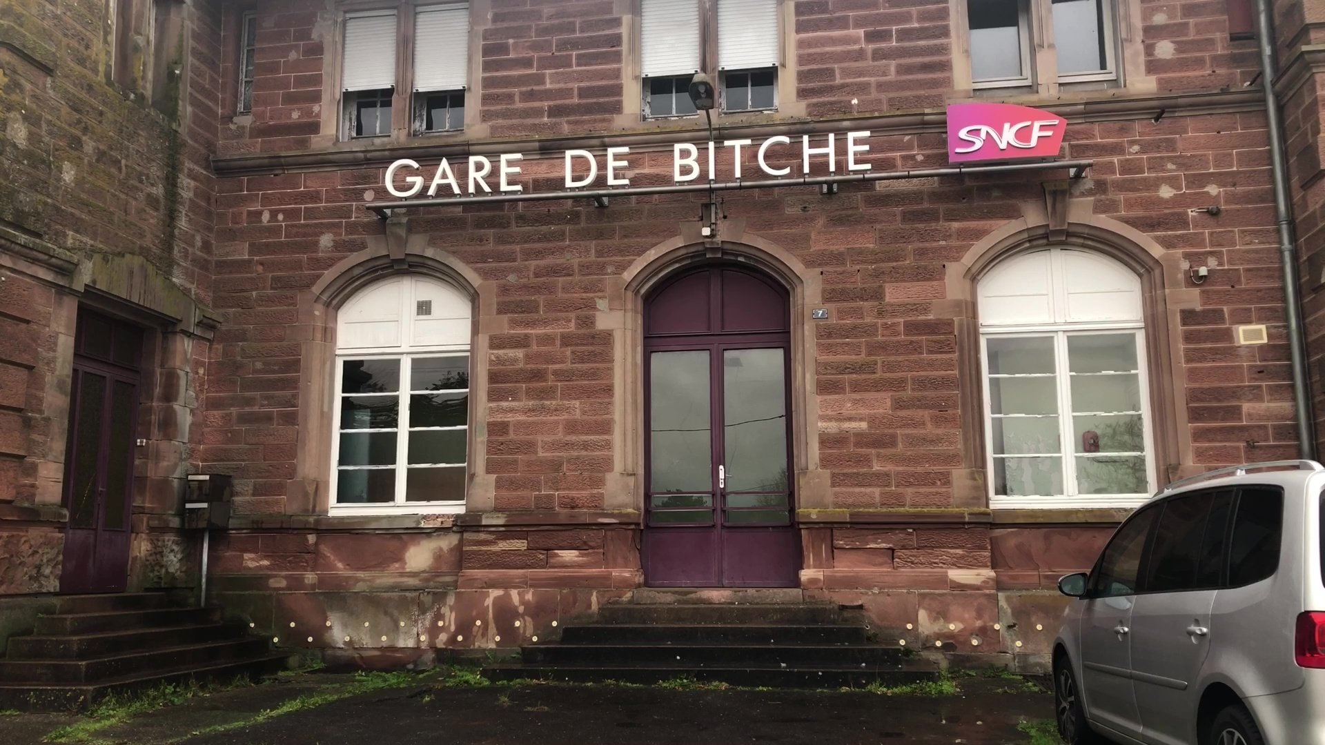 Les spécificités architecturales de la gare de Bitche - Mosaik Cristal