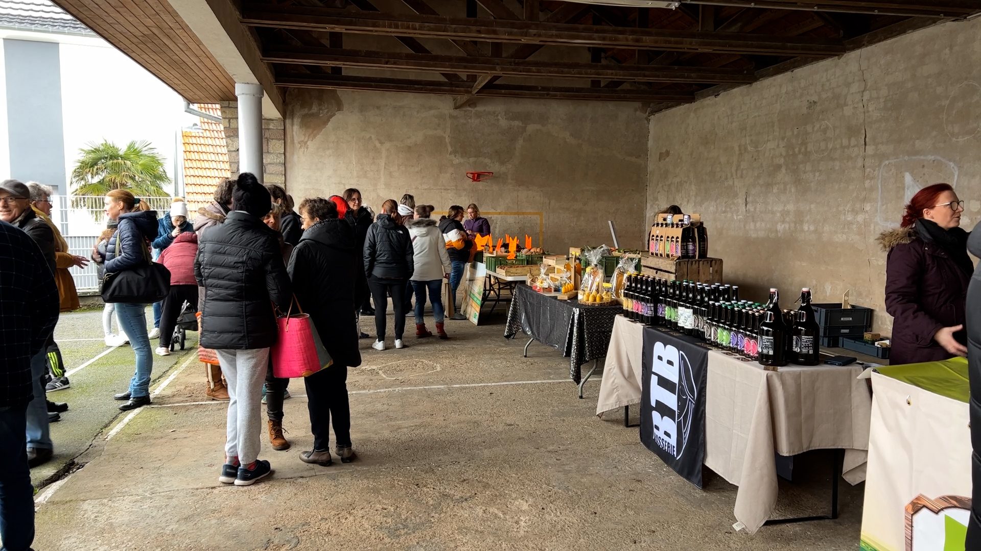 Un premier marché local réussi à Achen - Mosaik Cristal